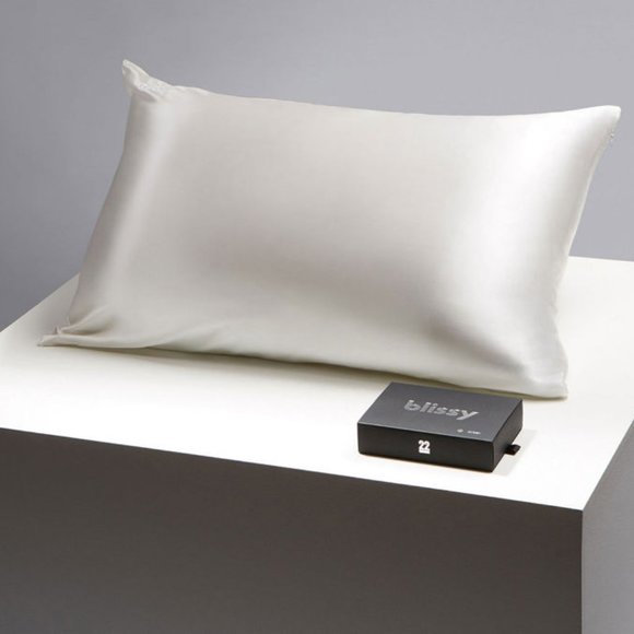 Blissy | Bedding | Blissy Silk Standard Pillowcase | Poshmark